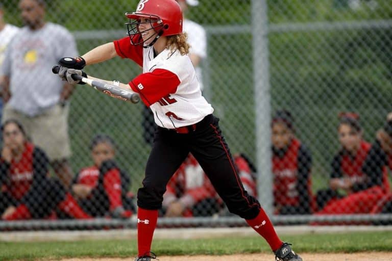 Can You Bunt With 2 Strikes In Softball? (Bunting Guide) – Racket Rampage